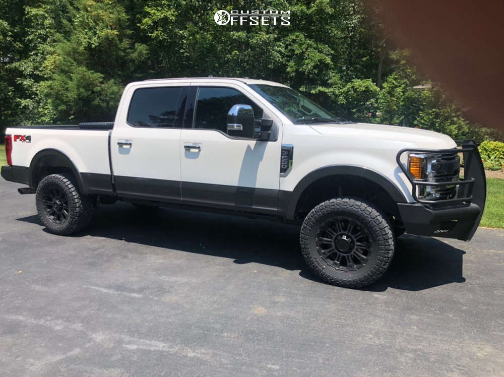 2017 Ford F-250 Super Duty with 20x9 18 XD Hoss 2 and 35/12.5R20 Kenda ...