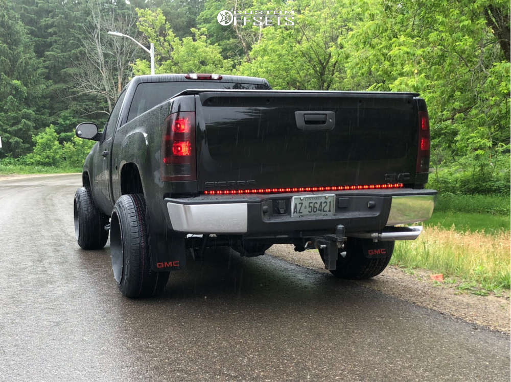 2010 GMC Sierra 1500 with 22x14 -76 American Truxx Spider and 33/12 ...