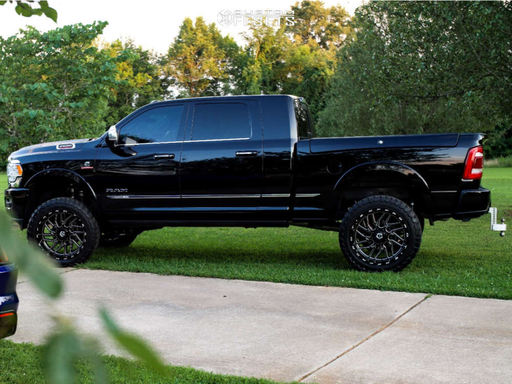 2019 Ram 2500 with 24x14 -76 TIS 544 and 37/13.5R24 Toyo Tires Open ...