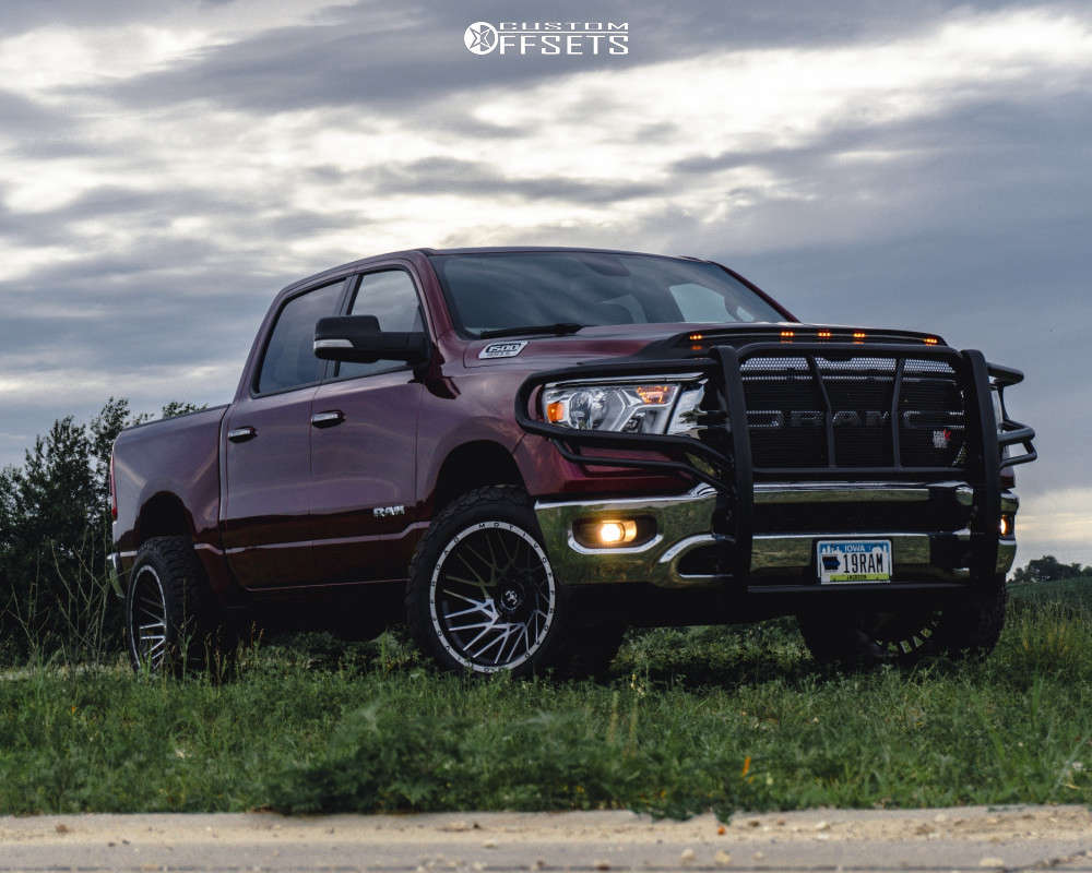 2019 Ram 1500 with 20x12 -44 Motiv Offroad Mutant and 33/12.5R20 ...