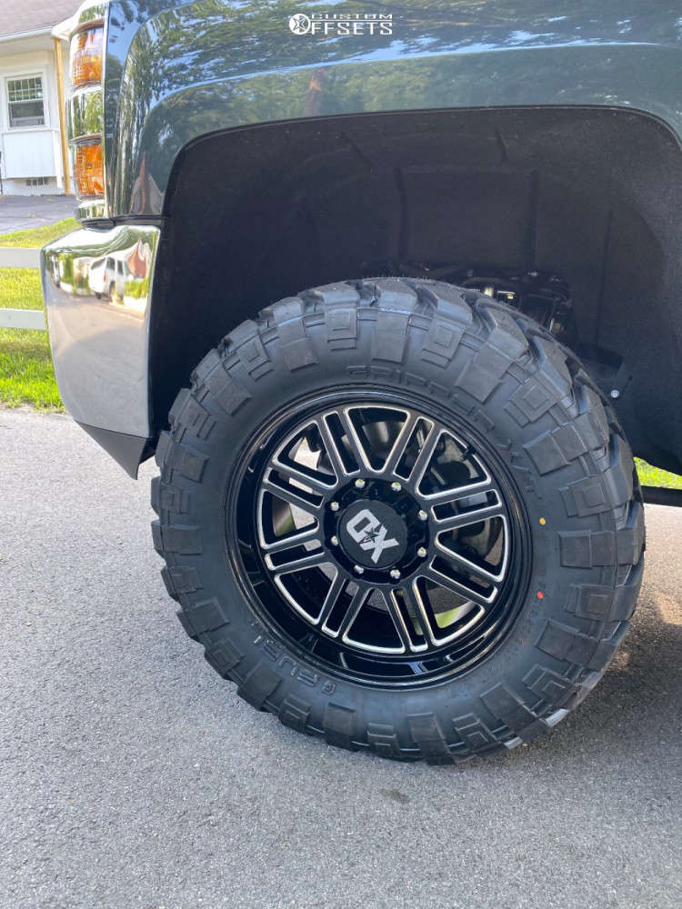 2019 Chevrolet Silverado 2500 HD with 20x9 -0 XD Xd850 and 35/12.5R20 ...