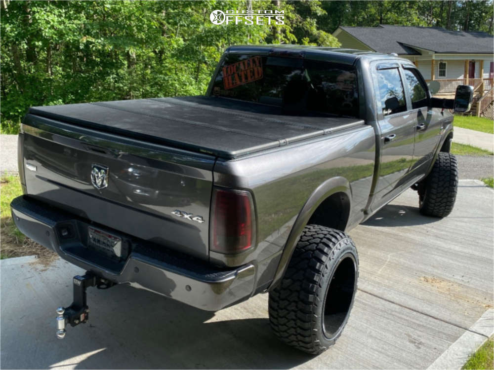 2015 Dodge Ram 2500 with 22x14 -76 RBP 65r and 35/13.5R22 Fury Offroad ...