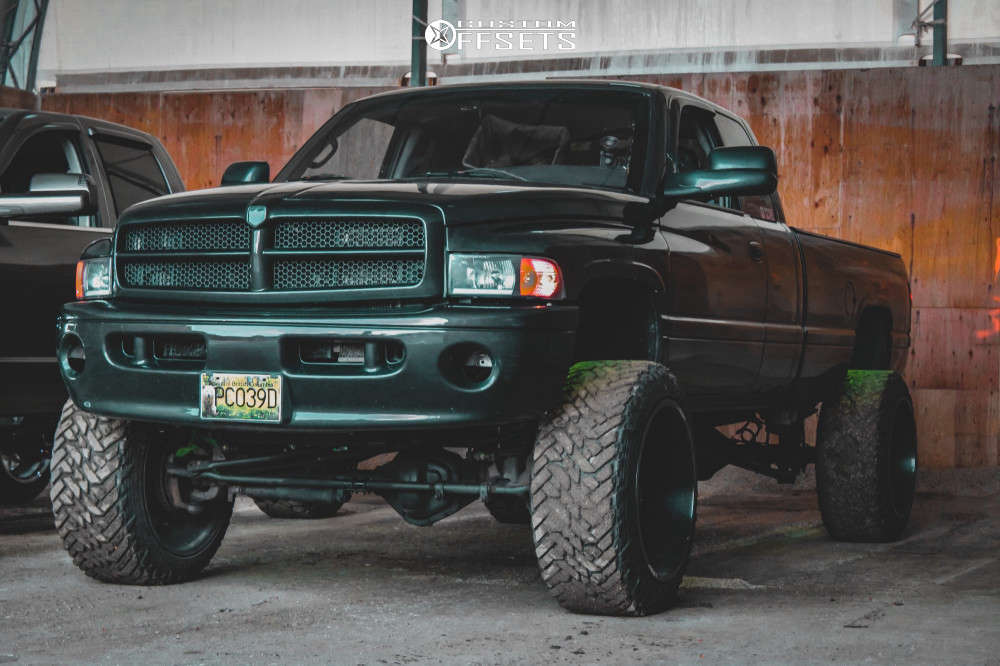 1998 Dodge Ram 2500 with 24x14 -76 RBP Scorpion and 37/13.5R24 Fuel Mud ...