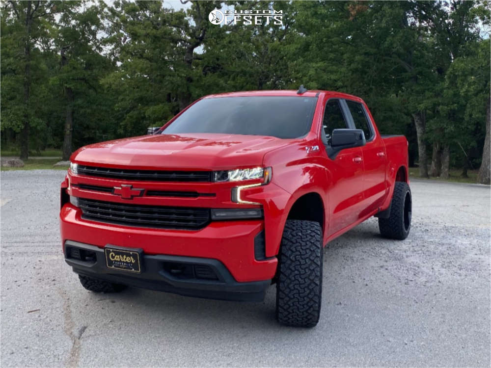 2020 Chevrolet Silverado 1500 with 22x12 -44 TIS 544MB and 33/12.5R22 ...