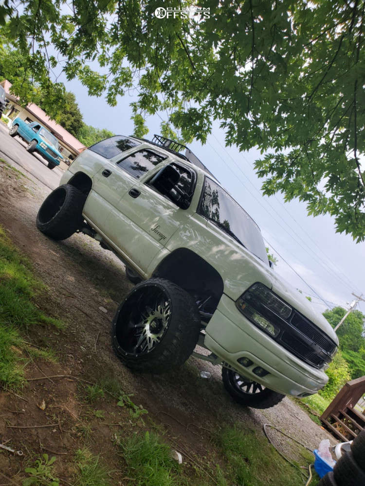 2000 Chevrolet Tahoe with 24x14 -76 American Truxx Dna and 33/14.5R24 ...