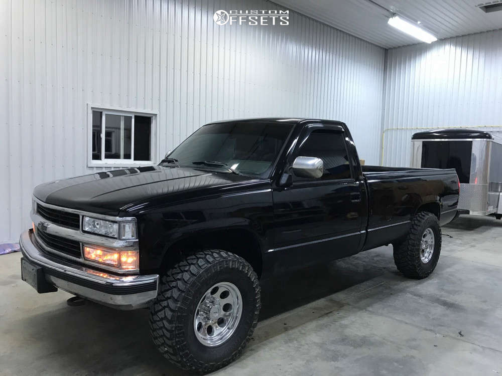 1994 Chevrolet K1500 with 16x10 -44 Pro Comp Series 69 and 33/12.5R16 ...
