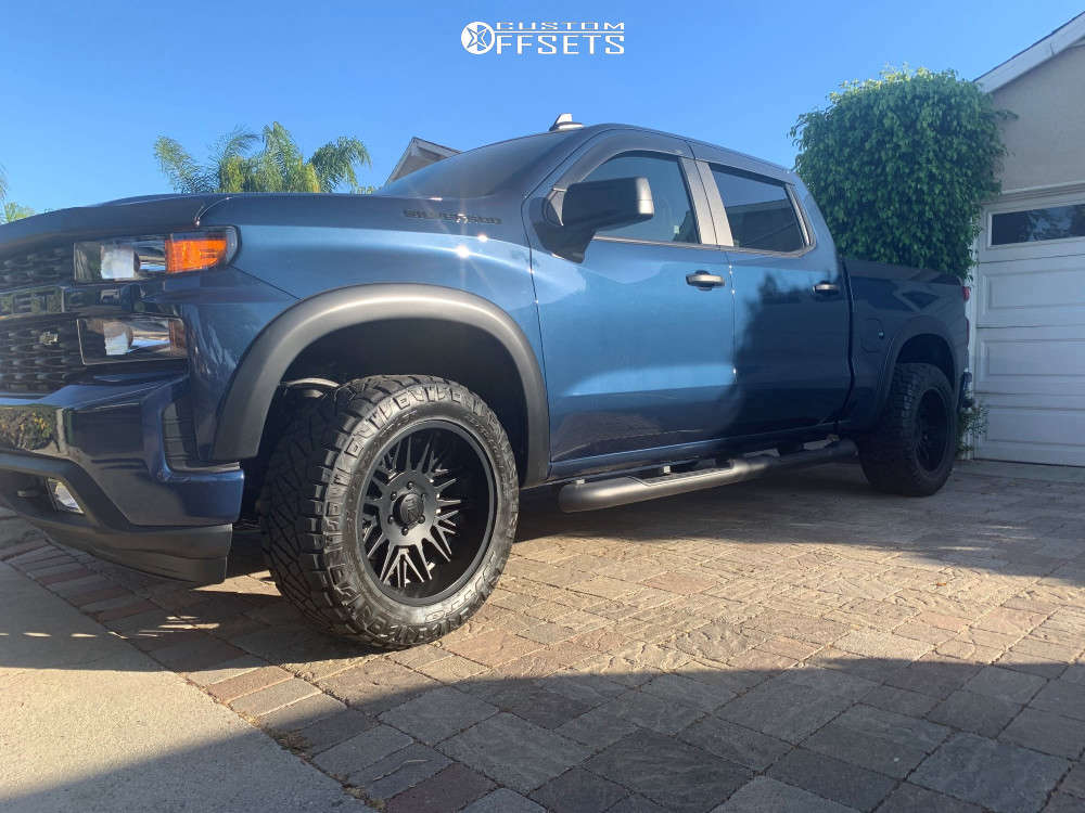 2020 Chevrolet Silverado 1500 with 20x10 -25 Cali Offroad Rawkon and 33 ...
