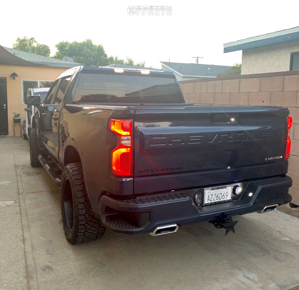 2020 Chevrolet Silverado 1500 with 20x10 -25 Cali Offroad Rawkon and 33 ...