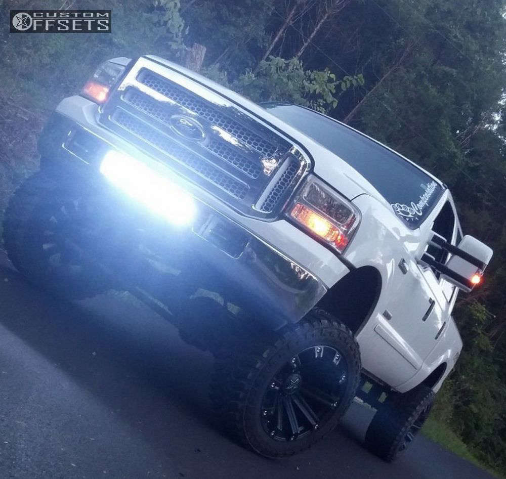 2007 Ford F-350 Super Duty with 22x12 -44 TIS 534B and 325/50R22 AMP ...