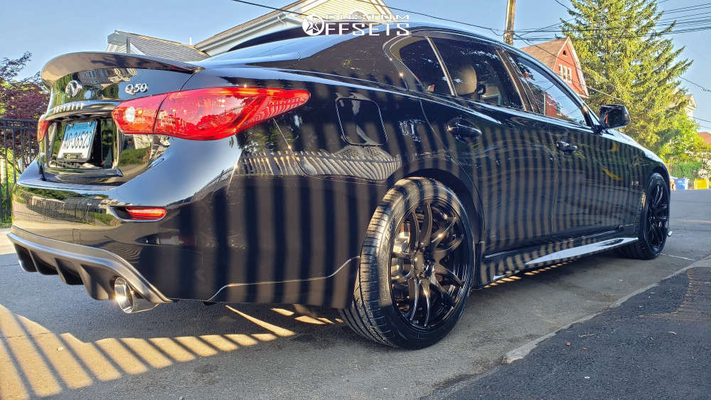 2016 INFINITI Q50 with 19x9.5 35 ESR Sr08 and 255/40R19 Toyo Tires ...