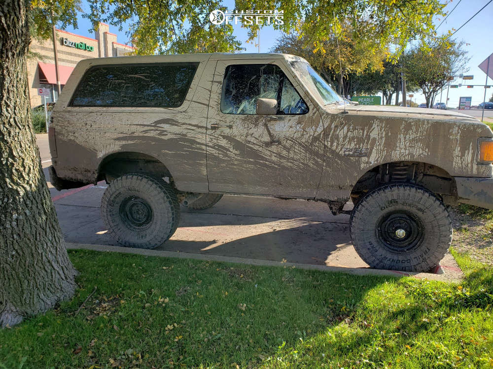 1989 Ford Bronco with 18x11 0 Steel Other and 35/12.5R18 Dick Cepek ...