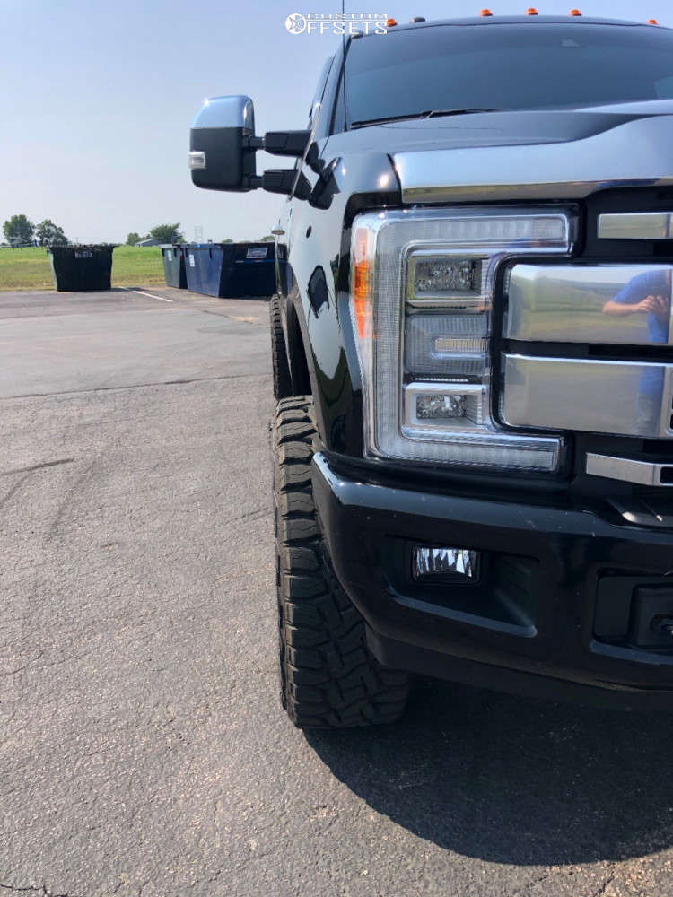 2017 Ford F-350 Super Duty with 20x10 -18 Fuel Maverick and 35/12.5R20 ...