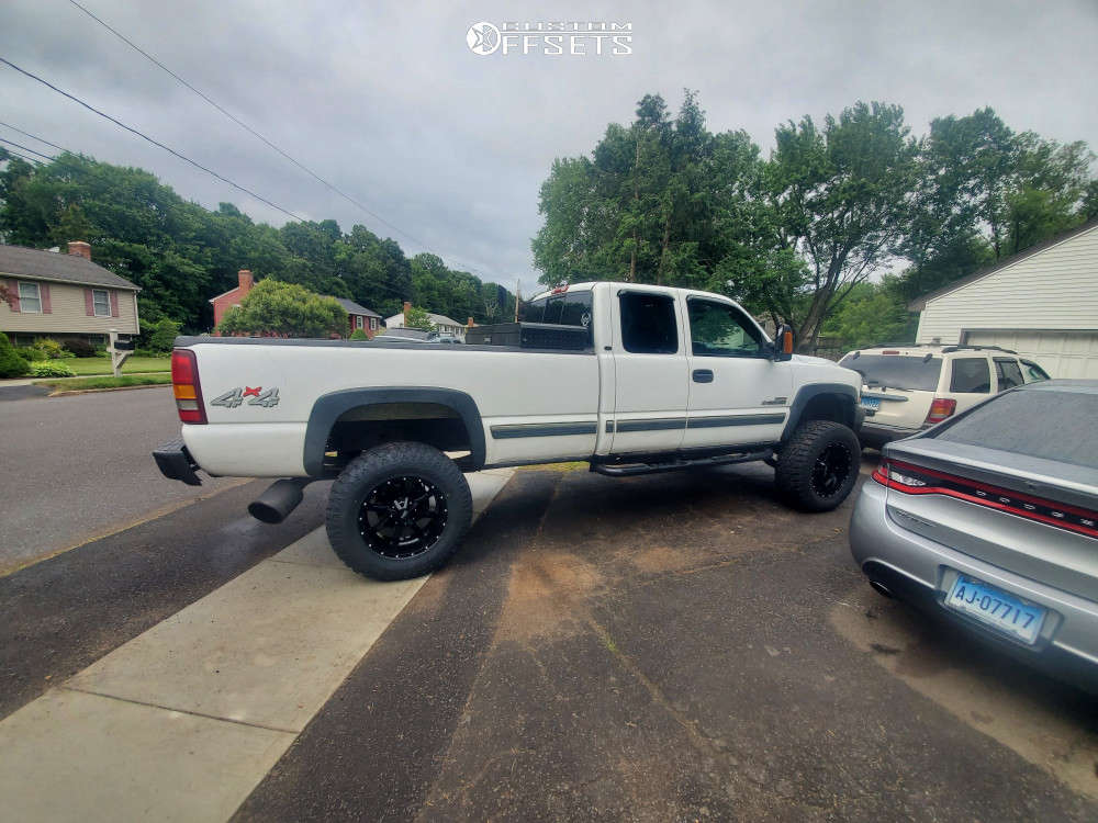 2001 Chevrolet Silverado 2500 HD with 20x10 -24 Moto Metal Mo970 and 37 ...