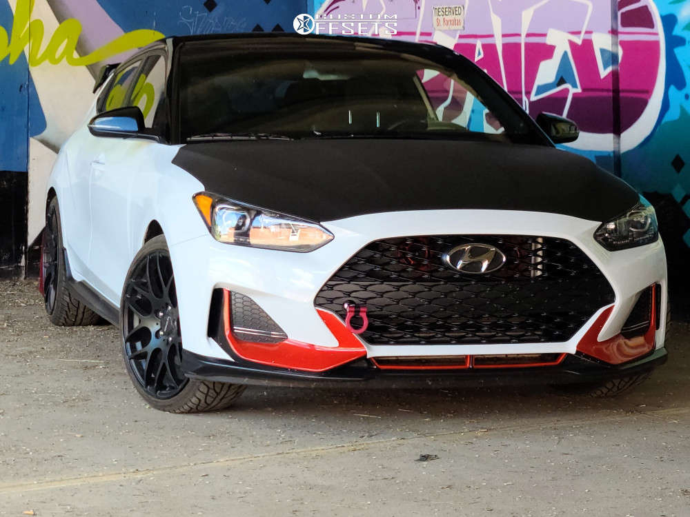 2019 Hyundai Veloster with 19x9 35 Braelin BR06 and 225/35R19 General G ...