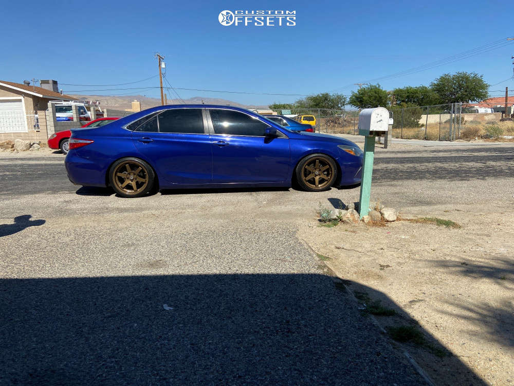 2015 Toyota Camry with 18x9.5 22 Varrstoen Es2 and 215/65R18 Federal ...