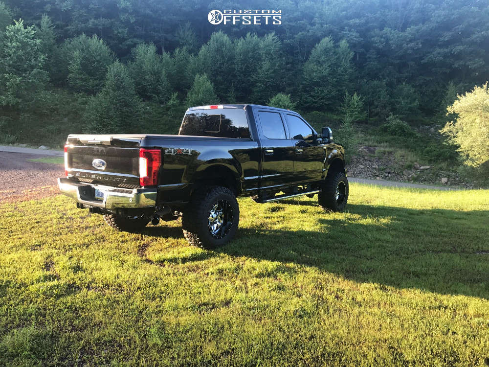 2019 Ford F-250 Super Duty with 20x12 -43 Fuel Rocker and 37/14.5R20 ...