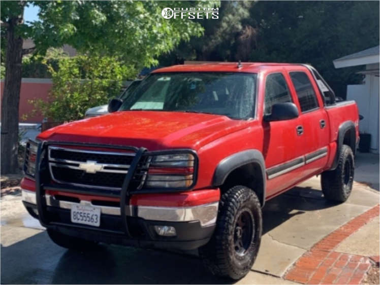 2006 Chevrolet Silverado 1500 HD with 17x8 12 Pro Comp Series 41 and ...
