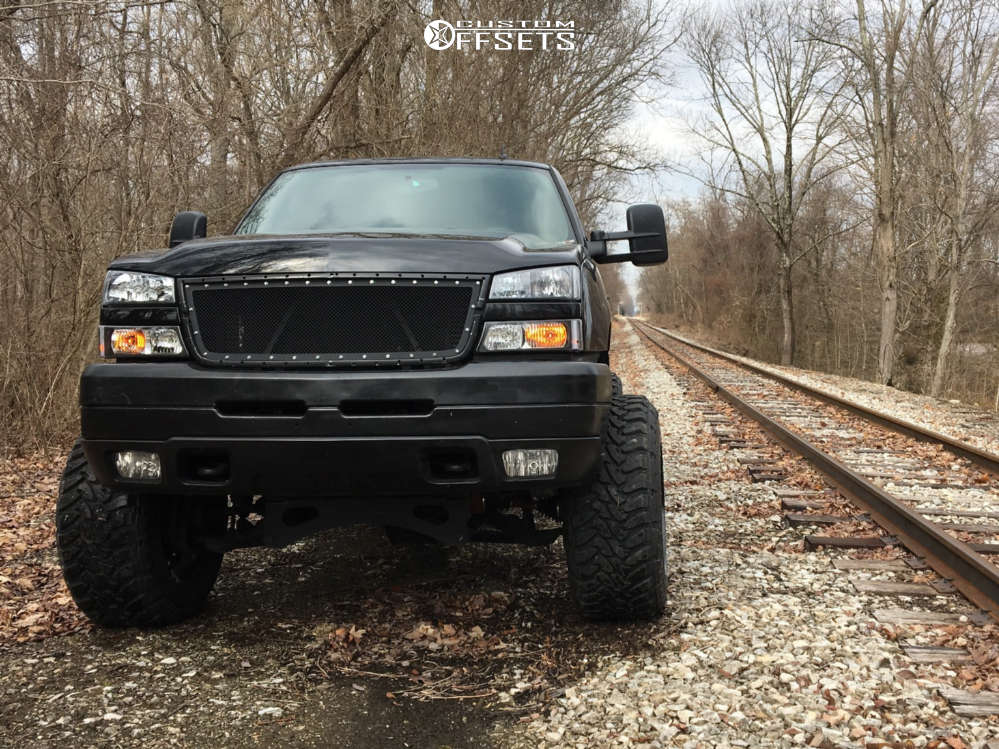 2006 Chevrolet Silverado 2500 HD with 22x14 -72 LRG 102 and 37/12.5R22 ...