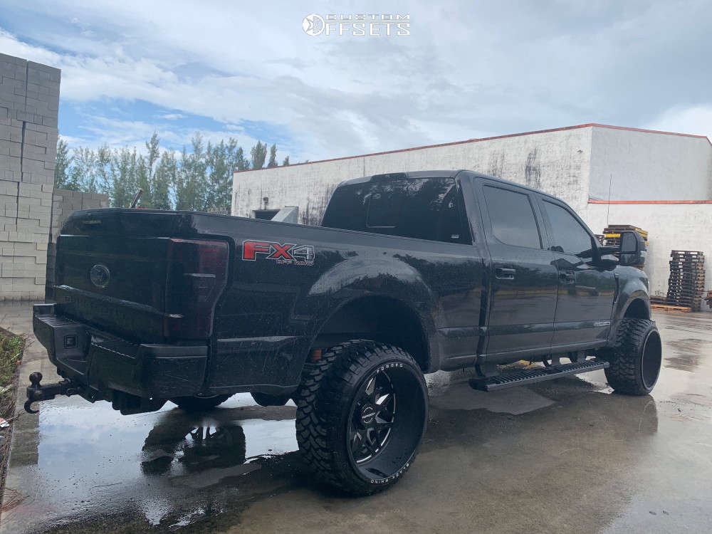 2019 Ford F-250 Super Duty with 24x14 -76 Black Rhino Twister and 33/12 ...