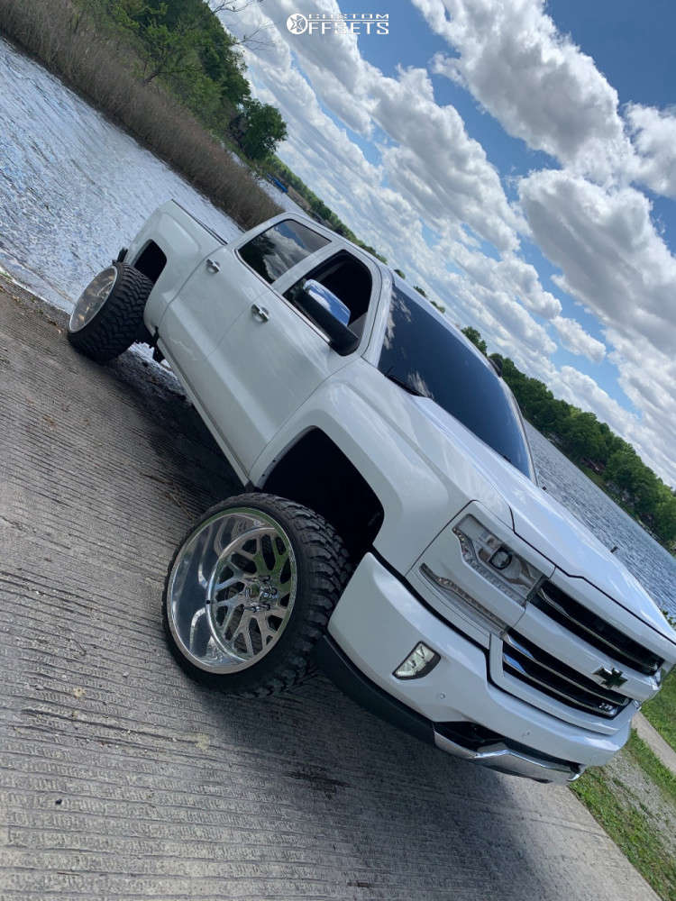 2016 Chevrolet Silverado 1500 with 24x14 -76 Fuel Forged Ff29 and 33/12.5R24 Comforser Cf3000 ...