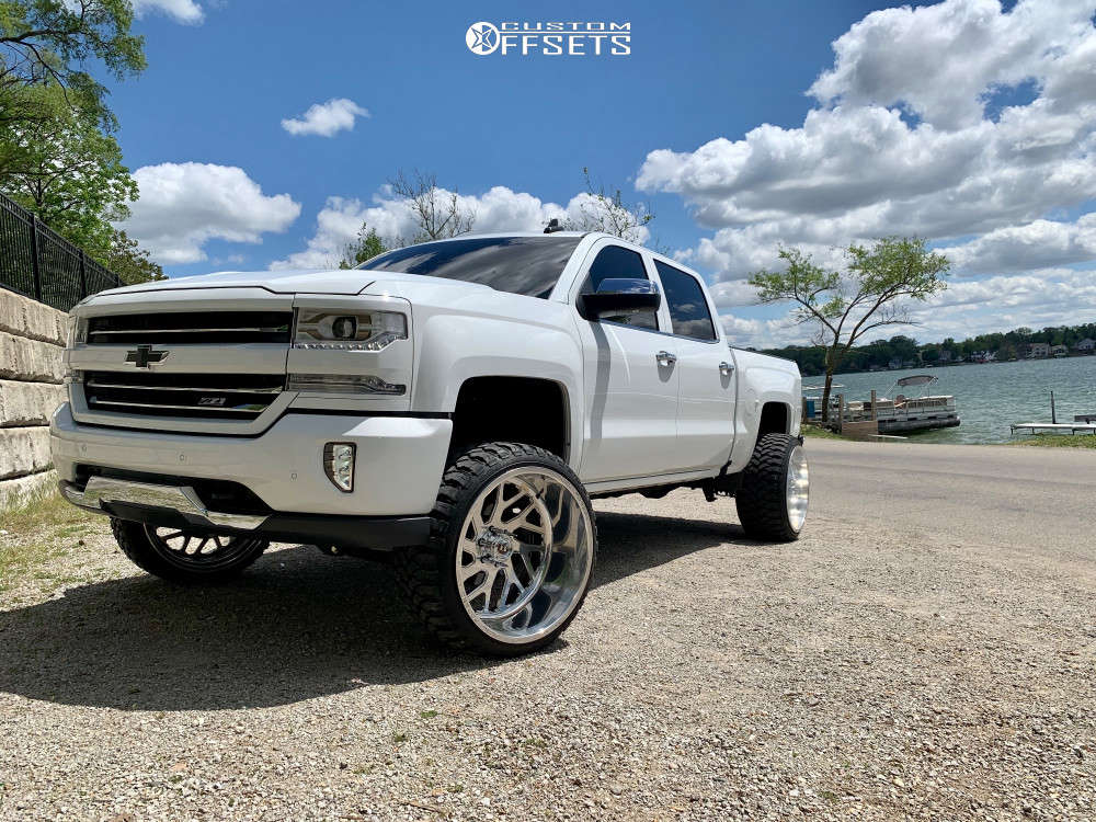 2016 Chevrolet Silverado 1500 with 24x14 -76 Fuel Forged Ff29 and 33/12.5R24 Comforser Cf3000 ...