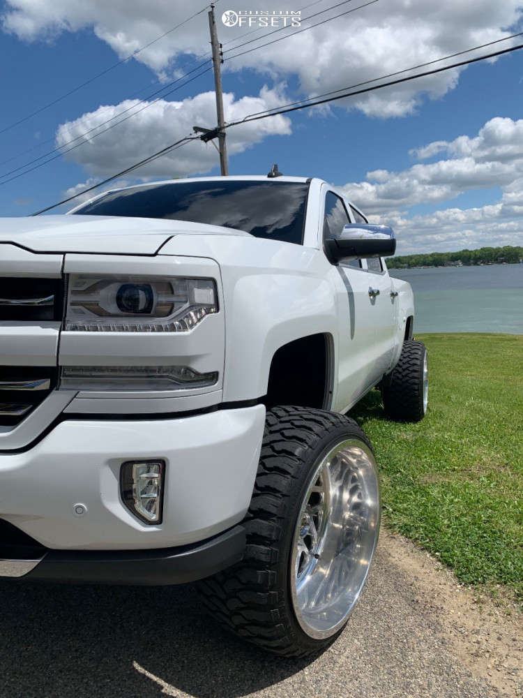 2016 Chevrolet Silverado 1500 with 24x14 -76 Fuel Forged Ff29 and 33/12.5R24 Comforser Cf3000 ...