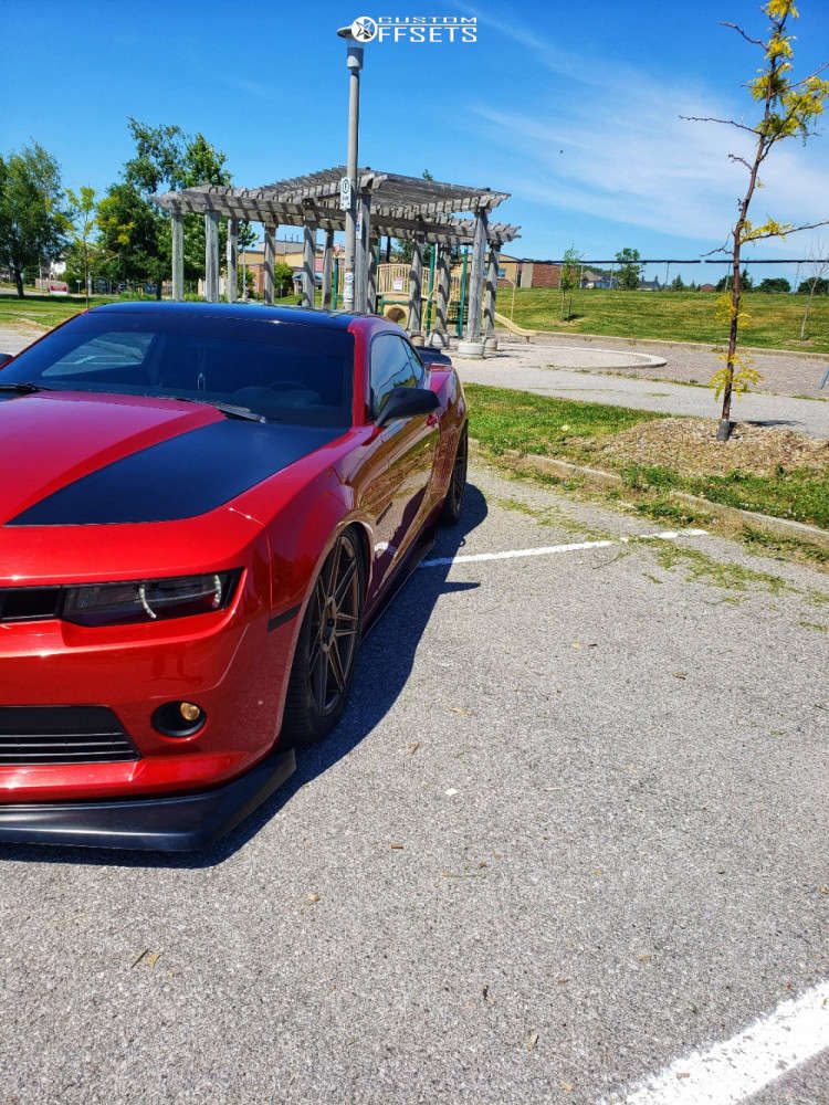 2015 Chevrolet Camaro with 20x9 35 Ferrada F8-fr6 and 275/35R20 ...