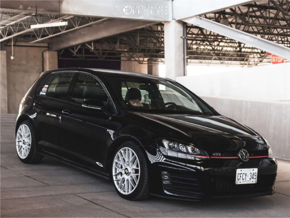 2015 Volkswagen GTI with 18x8.5 45 Rotiform Rse and 225/40R18 Pirelli P ...
