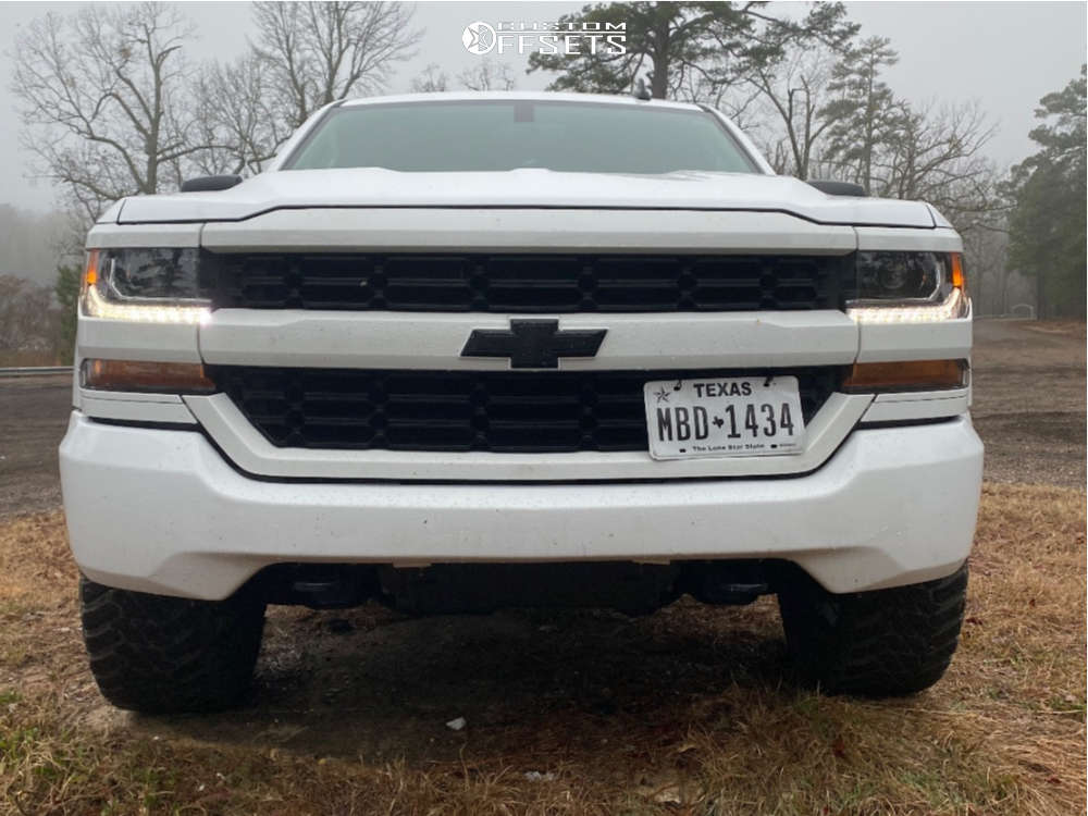 2018 Chevrolet Silverado 1500 with 20x12 -51 Vision Prowler and 33/12 ...