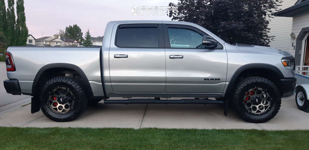2019 Ram 1500 with 20x9 Grid Gd08 and 35/12.5R20 Nitto Ridge Grappler ...