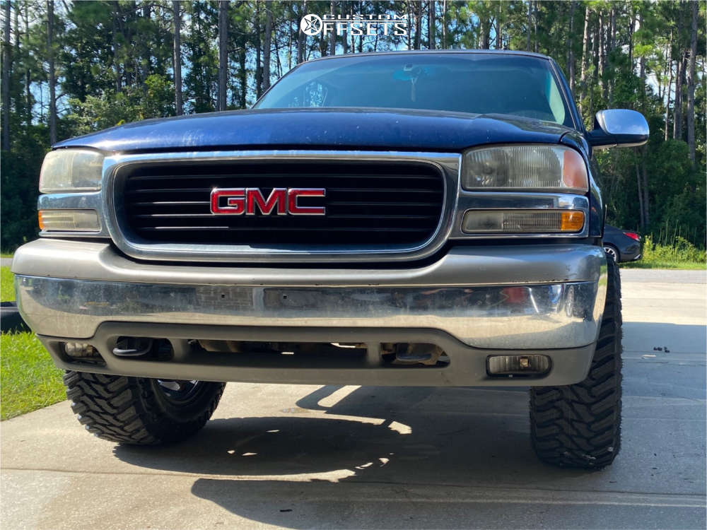 2002 GMC Sierra 1500 with 18x9 -12 Method Nv and 33/12.5R18 Atturo ...
