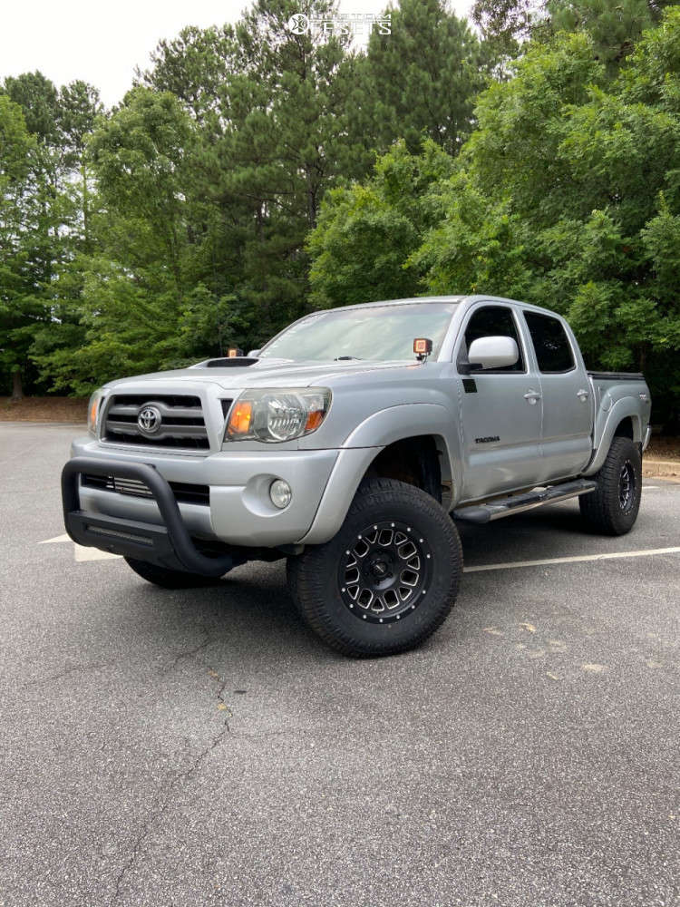 2010 Toyota Tacoma with 17x9 -6 Pro Comp Series 40 and 285/70R17 Pro ...