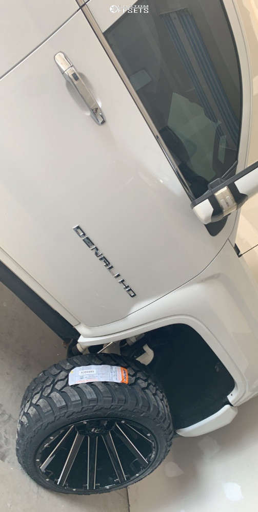 2015 GMC Sierra 2500 HD with 24x14 -76 Fuel Contra and 35/13.5R24 AMP ...