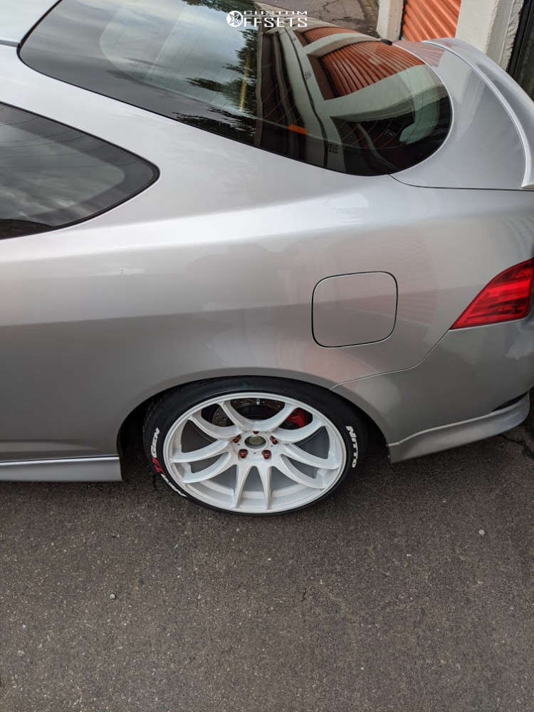 2005 Acura RSX with 18x8.5 35 Vors Tr4 and 215/40R18 Nitto Neo Gen and Coilovers | Custom Offsets