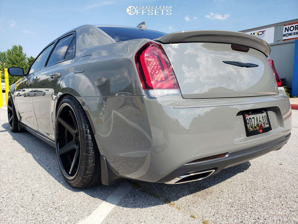 2019 Chrysler 300 with 22x9.5 12 Ferrada FR3 and 265/35R22 Nankang Sp-7 ...