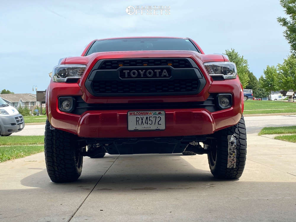 2017 Toyota Tacoma with 17x8.5 0 Method Nv and 32/10.5R17 Falken ...