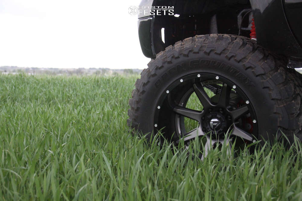 2003 Ford F-250 Super Duty with 22x14 -76 Fuel Rampage and 40/15.5R22 ...