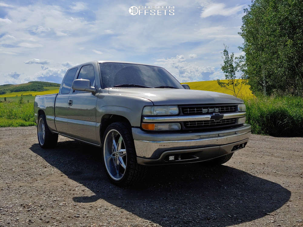 2000 Chevrolet Silverado 1500 with 24x10 0 DUB Bully and 305/35R24 ...