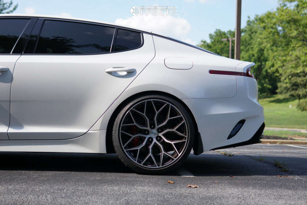 2019 Kia Stinger with 20x9 32 Vossen Hf2 and 245/35R20 Michelin Pilot Super Sport and Lowering ...