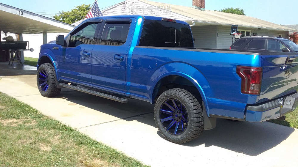 2015 Ford F-150 with 20x10 -19 Fuel Contra and 33/12.5R20 Federal ...
