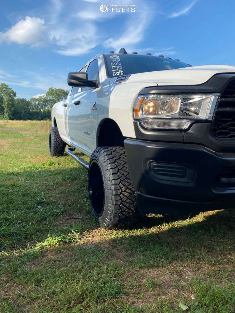 2019 Ram 2500 with 20x12 -44 Motiv Offroad Magnus and 275/55R20 Nitto ...