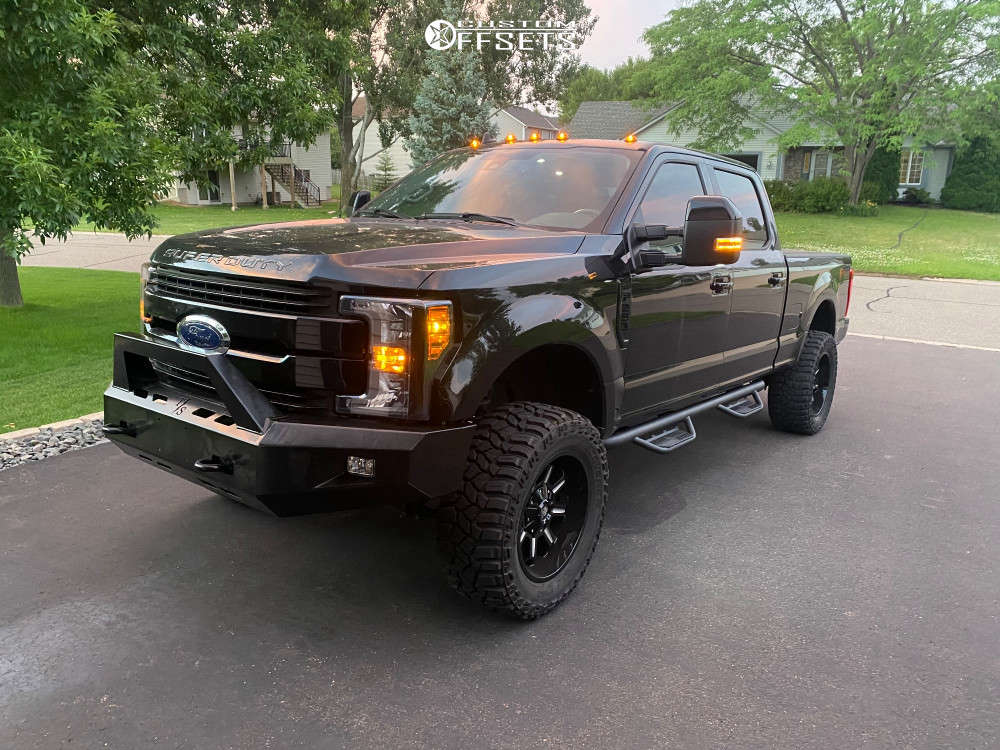 2019 Ford F-250 Super Duty with 20x10 -19 Mayhem Combat and 35/13.5R20 ...