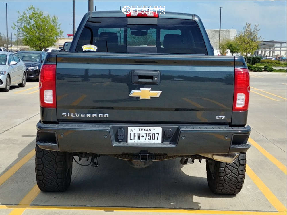 2018 Chevrolet Silverado 1500 with 20x9 0 Moto Metal Mo986 and 35/12 ...