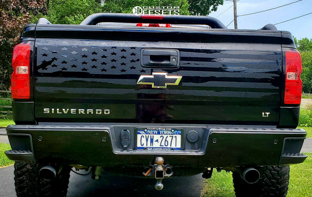 2018 Chevrolet Silverado 1500 with 20x12 -51 Vision Razor and 285/50R20 ...