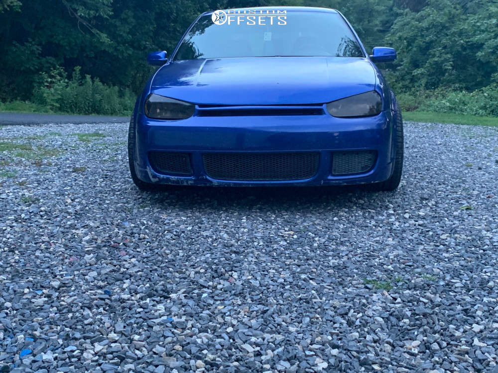 2004 Volkswagen R32 with 18x9.5 38 Rota Grid and 265/40R18 Lionhart Lh ...