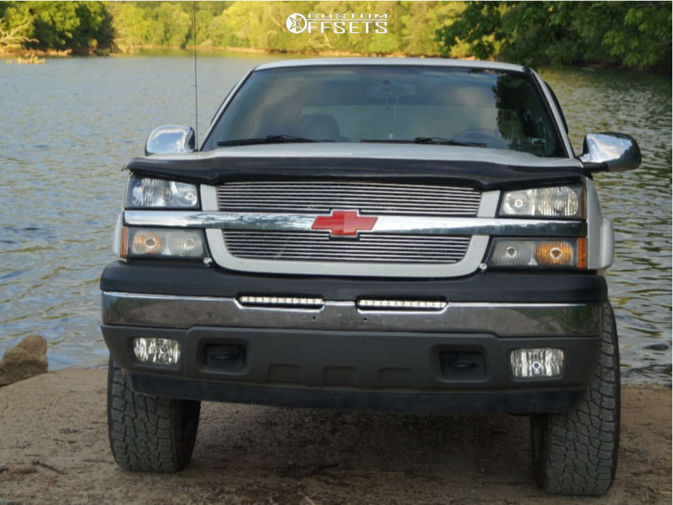 2005 Chevrolet Silverado 1500 with 20x10 -18 Fuel Titan and 305/50R20 ...