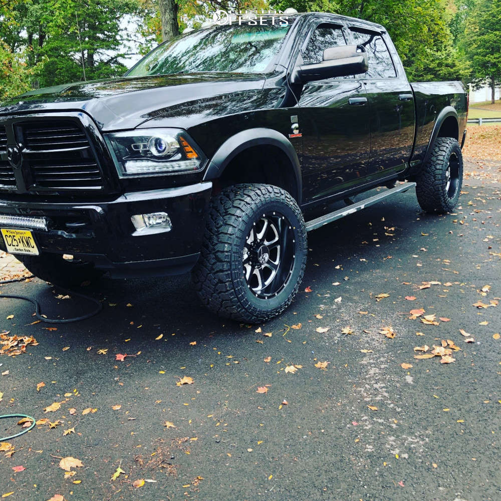 2014 Ram 2500 with 20x10 -24 Hostile Exile and 35/12.5R20 Kenda Klever ...