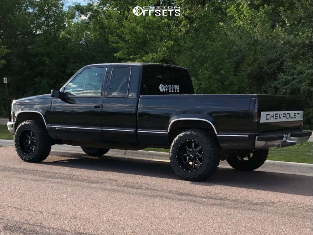 1996 Chevrolet K1500 with 18x10 -24 Moto Metal MO970 and 33/12.5R18 ...