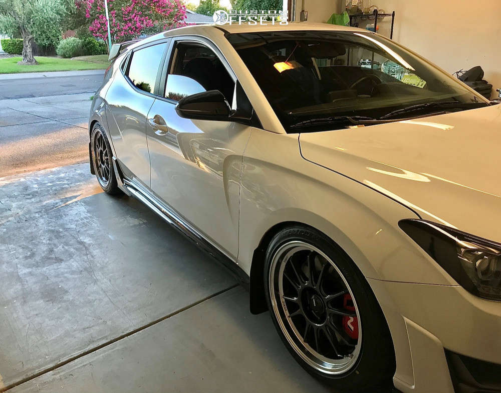 2020 Hyundai Veloster N with 18x8.5 45 Konig Hypergram and 235/40R18 ...