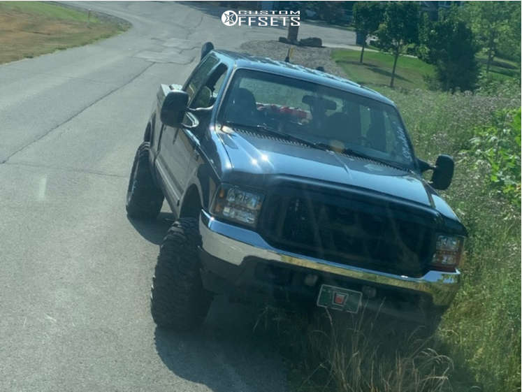 2001 Ford F-250 Super Duty with 16x12 -38 Centerline Hellcat and 33/13 ...